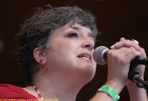 Kelly Hogan's Instagram, Twitter & Facebook on IDCrawl